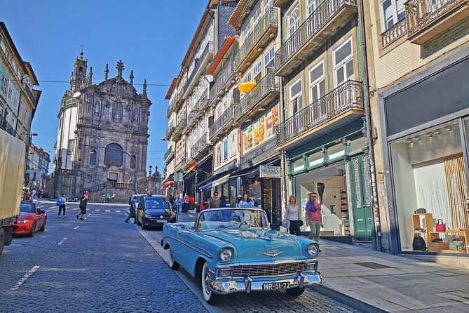 Porto Classic Car Tour - Vintage Experience - Lunch at Cais de Gaia: Savoring Local Flavors