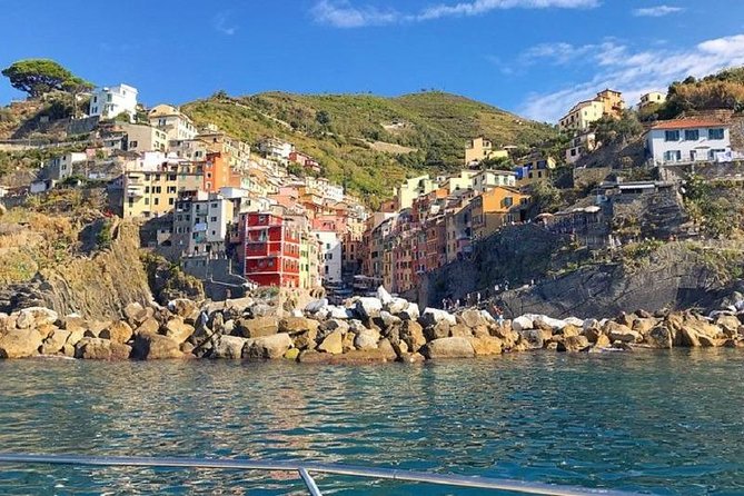 Portovenere Cinque Terre Private Boat Tour from La Spezia - Authenticity and the Small Group Advantage