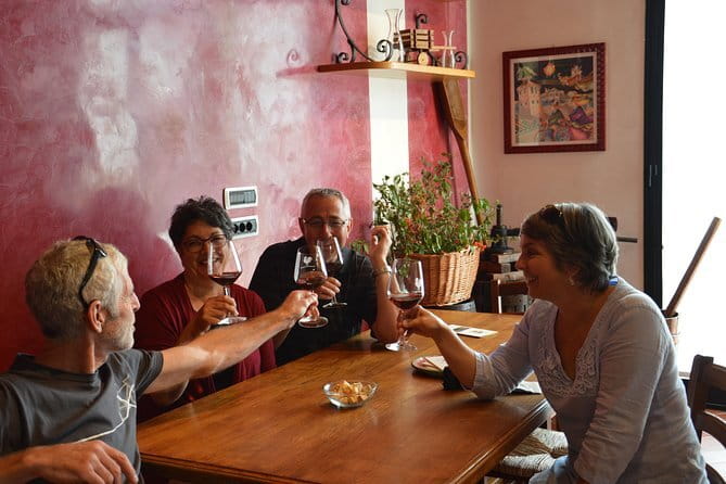 Private and authentic cooking class experience with family - Who Should Book This?