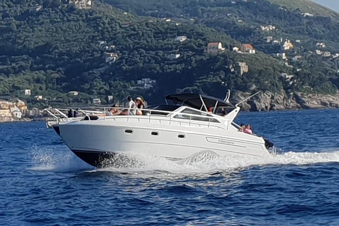 Private boat excursion to Capri from Sorrento - 7 hours - Iconic Capri Landmarks