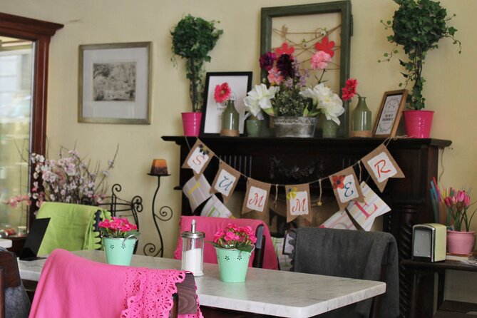 Private Buda Castle Walk with Entry to Matthias Church - The Buda Castle Area and Presidential Palaces