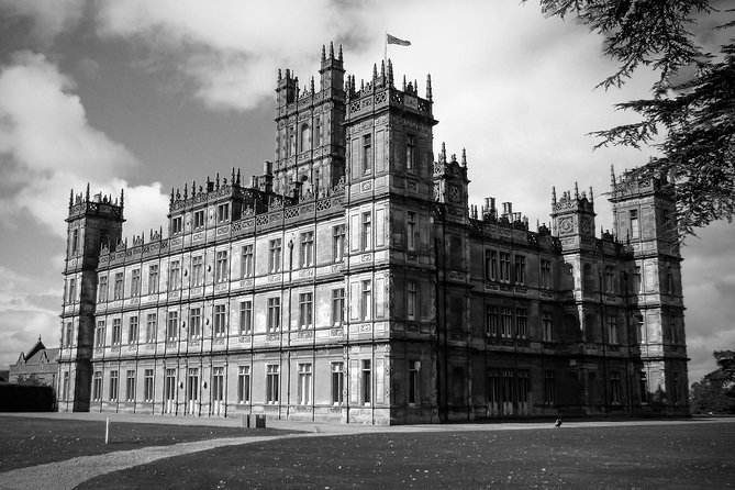 Private Downton Abbey Tour, including Bampton, Cogges Farm, and Highclere - The Value of a Private Experience