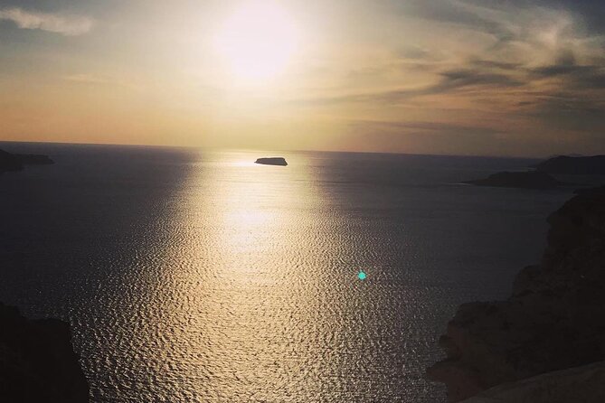 Private Santorini Sunset Picnic Experience - Practical Tips