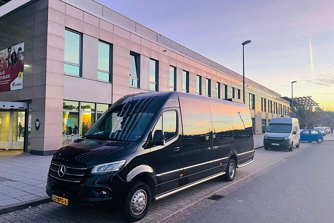 Private Sightseeing Tour to Giethoorn Dutch Venice from Amsterdam - Lunch and Free Time