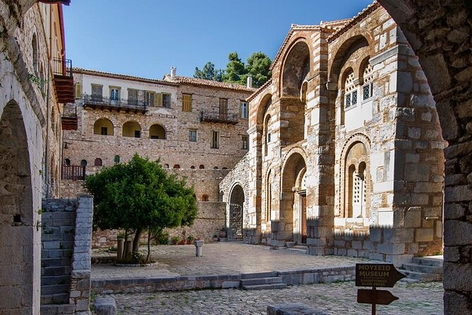 Private Tour Delphi, Village of Arachova, Osios Loukas Monastery - Who This Tour Is Best For
