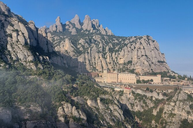 Private Tour in Montserrat 5h - Value for Money