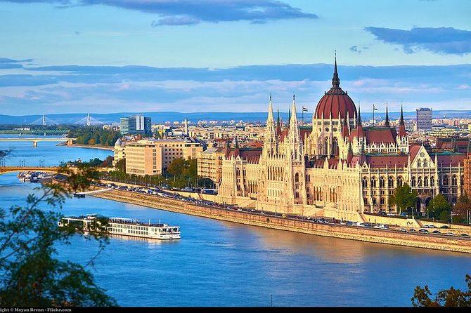 Private tour of Budapest with transfer from Vienna, Local Guide - How Valuable is the Experience?