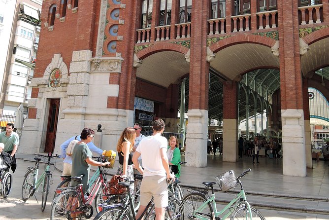 Private tour of the old city of Valencia - What Makes the Guide a Highlight?