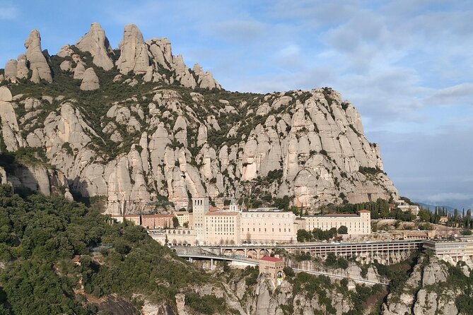 Private Tour to Montserrat with a specialized local guide - Analyzing the Price and Value