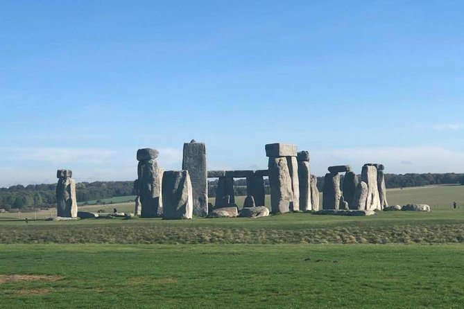 Private Transfers between London & Stonehenge - Price and Value Considerations