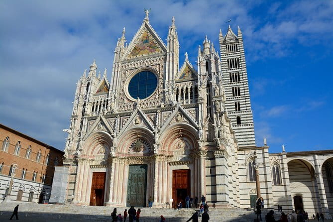 Private Tuscany Day Tour: Siena and Chianti Wine Region from Florence - The Experience of Traveling in Style