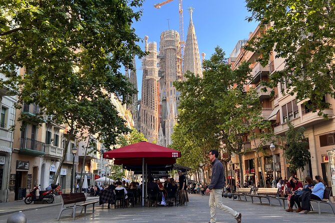 Sagrada Familia Tour with Express Entry and Local Guide - Who Would Love This Tour?