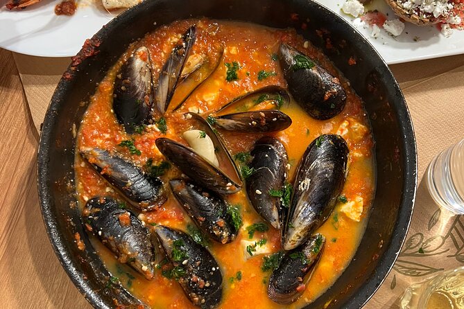 Seafood feast Private Cooking Class - Who Should Consider This Tour?