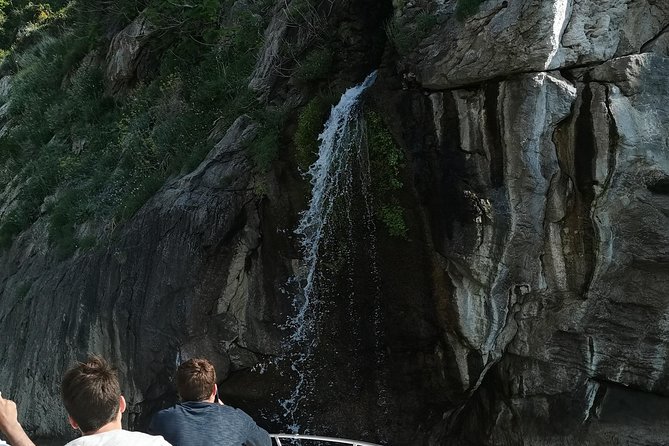 Shared boat excursion to Capri from Sorrento - 7 hours - Who Should Consider This Tour?