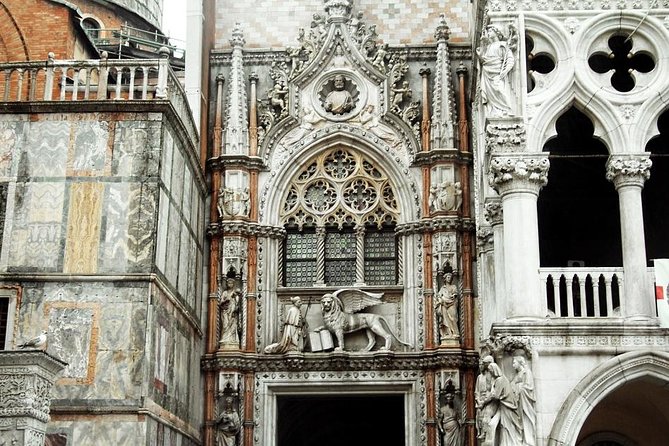 Skip the line Doge's Palace Guided Walking Tour in Venice - Timing, Group Size, and Overall Value