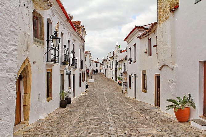 Small group Day Trip to Evora and Monsaraz from Lisbon with wine tasting - FAQs
