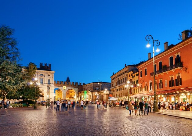 Verona Small Group Walking Tour - Authentic Stories and Expert Commentary
