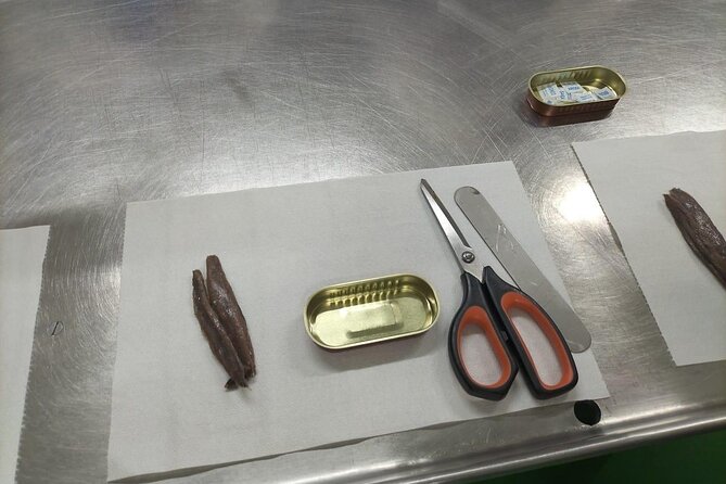 Visit and Gastronomic Experience of the Santoña Anchovy Factory - The Value of This Experience