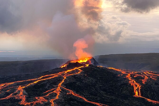 Volcano Tour on Reykjanes Peninsula Including Icelandic Snacks - Who Should Consider This Tour?