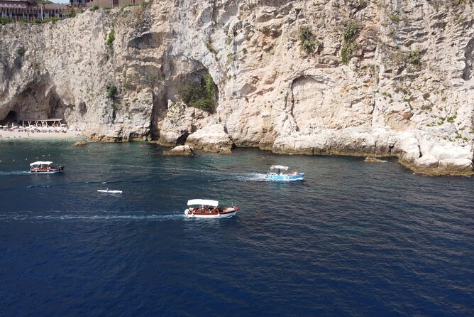 Boat excursion Taormina Giardini Naxos - FAQs