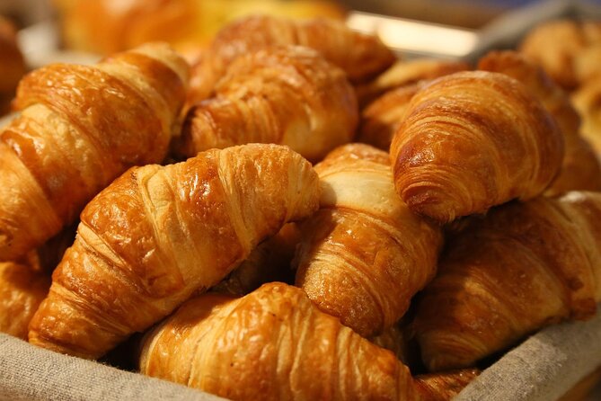 Custom private Paris food tour by walk from the Eiffel Tower - FAQ