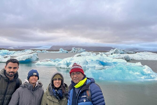 Diamond Beach & Jökulsárlón Floating Glacier Guided Day Tour - FAQs