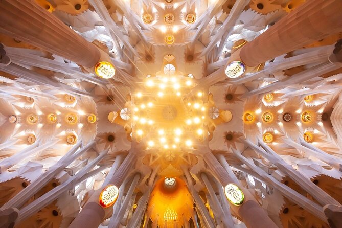 Fast Track Sagrada Familia Guided Tour - Practical Tips for Your Visit