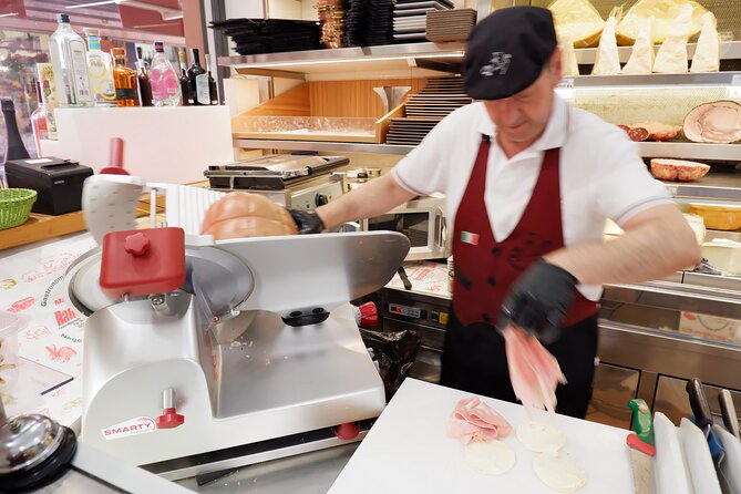 Food markets tour with a local! - The Sum Up