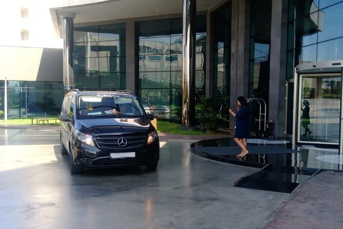 Istanbul Airport Private Transfer - The Balance of Comfort and Practicality