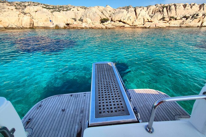 La Maddalena Archipelago Tour with Motorboat DC12 - FAQ