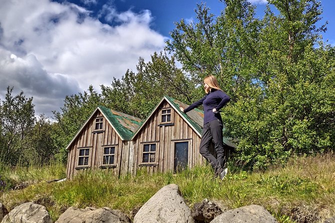 Lava Waterfalls, Sagas & Unique Canyon Baths - Small Group Tour - The Sum Up