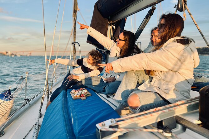Lisbon Sailing Yatch Party Rentals (4:30 H) with Host, F & D - The Experience’s Value and Pricing