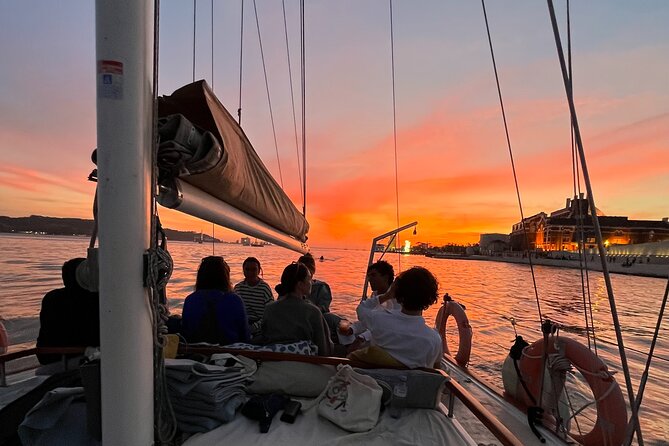 Lisbon Sunset Boat Cruise Tour With Drinks Included - Final Thoughts
