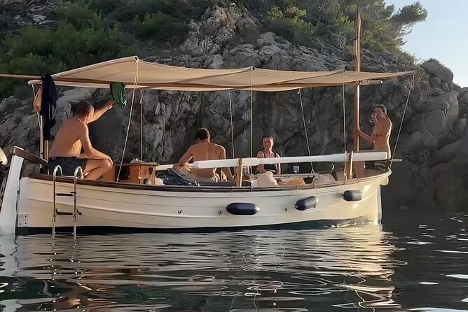 Mallorca Private Boat Tour to Alcudia Pollensa and Formentor - FAQs