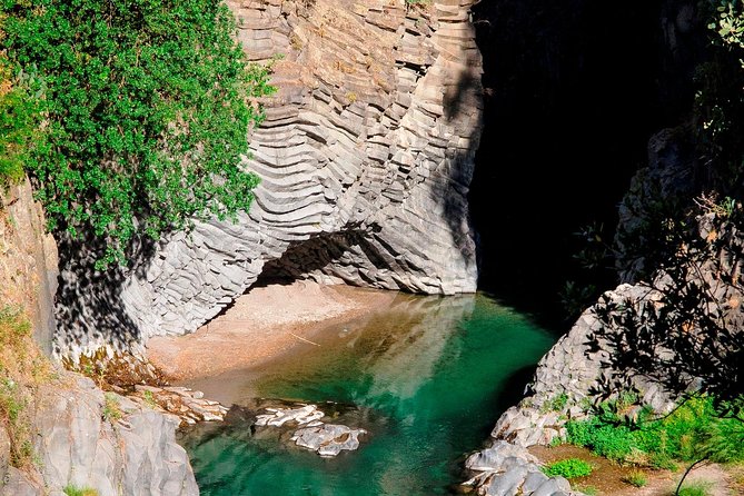 Old Sicily discovery and Etna wine tasting tour from Taormina - Practical Tips for Travelers