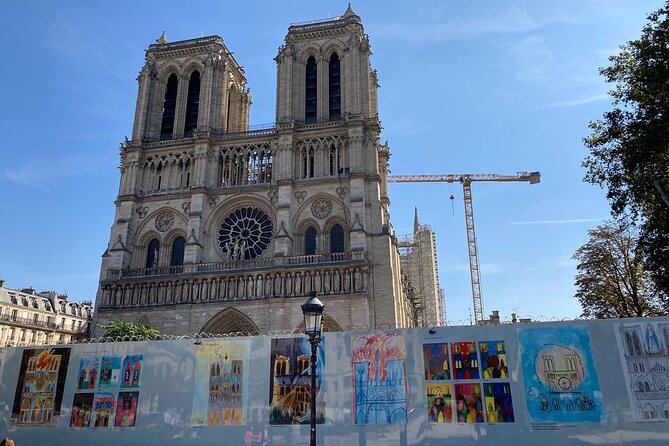 Paris Île de la Cité and Notre Dame Walking Tour With Crypt - Authentic Traveler Insights and Review Highlights