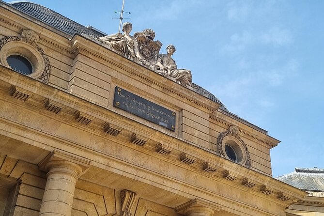 Private and secret tour of Saint-Germain-des-Prés - FAQs