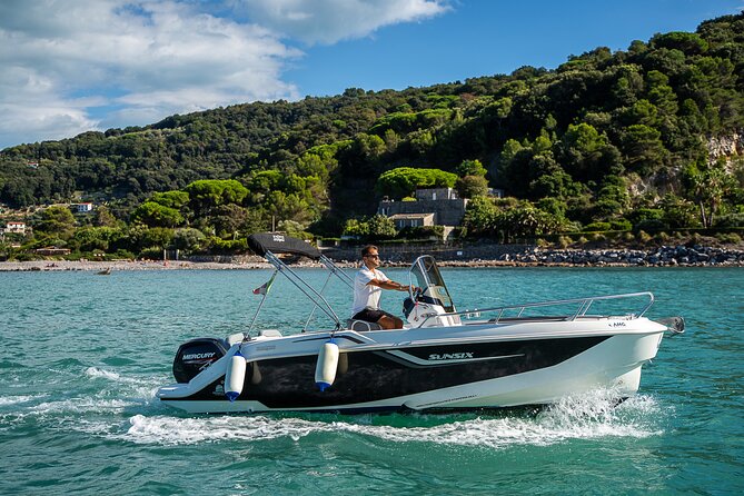 Private Boat Tour Cinque Terre and Portovenere - Sunsix - Food, Drinks, and Extras: What’s Included