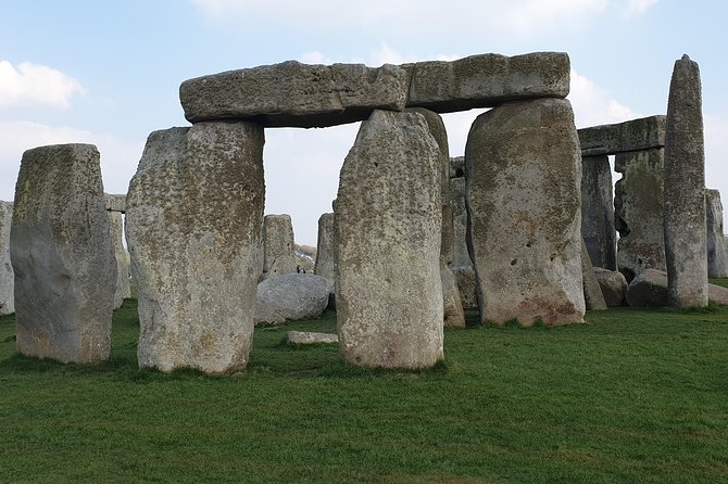 Private driver guided tours Windsor castle Stonehenge - Who Should Consider This Tour?