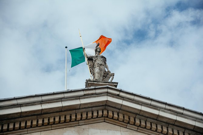 PRIVATE Dublin Kickstart Tour With a Local PRIVATE Guide - The Guide Experience