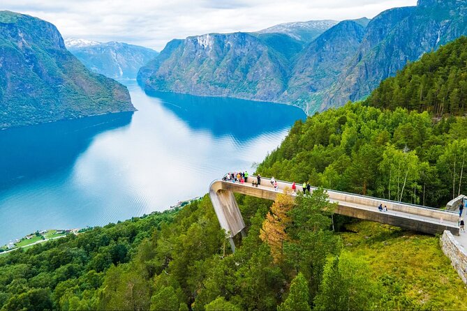 Private guided tour - Premium Nærøyfjord Cruise and Flåm Railway - FAQs