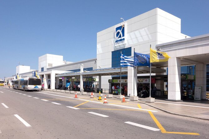 Private Luxury Transfer from Piraeus Port to Athens Airport - The Sum Up