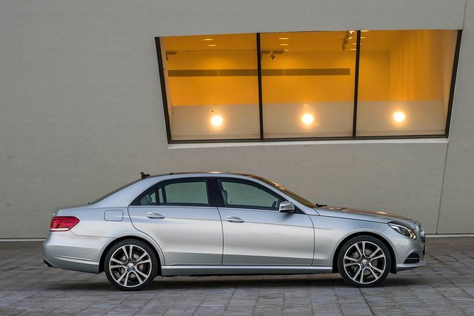 Private ONE WAY transfer from/to airports from/to London - Who Should Consider This Service?