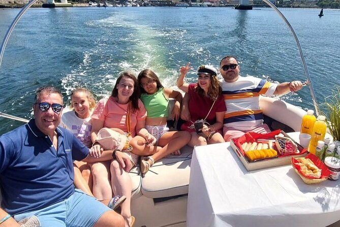 Private Tour in Douro, with tasting,on a Yacht for up to 5 People - Authenticity and the Real Experience