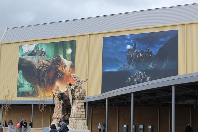 Private Transfer: Central London to Harry Potter Warner Bros Studio in Leavesden - The Drop-off and Return Options