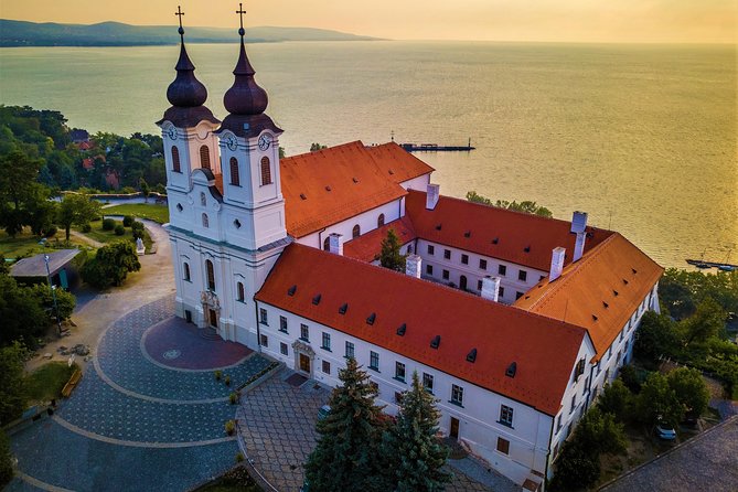 Private Transfer from Vienna to Budapest or Budapest to Vienna - The Sum Up