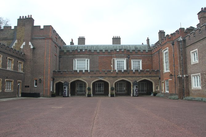 Royal london - Who Would Love This Tour?