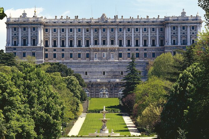 Royal Palace of Madrid Early Entrance Tour Skip-The-Line Ticket - Who Should Consider This Tour?