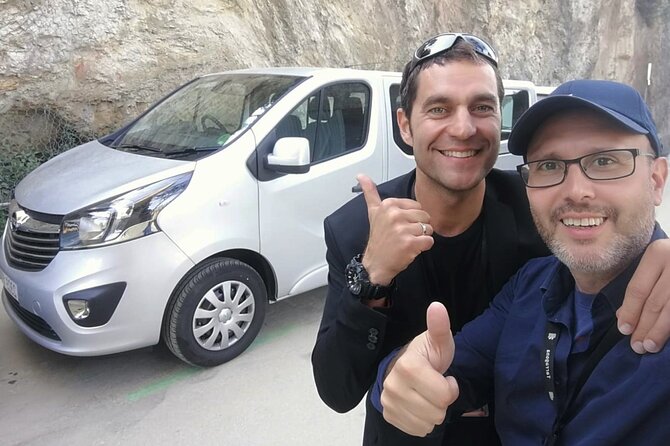 Sagrada Familia & Barcelona Small Group Tour with Hotel Pick-up - Bold The Sum Up