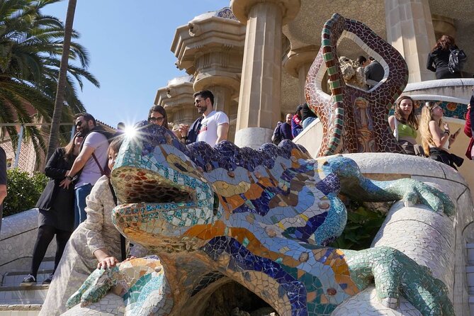 Sagrada Familia & Park Guell Guided Tour with Skip The Line - What Do the Reviews Tell Us?